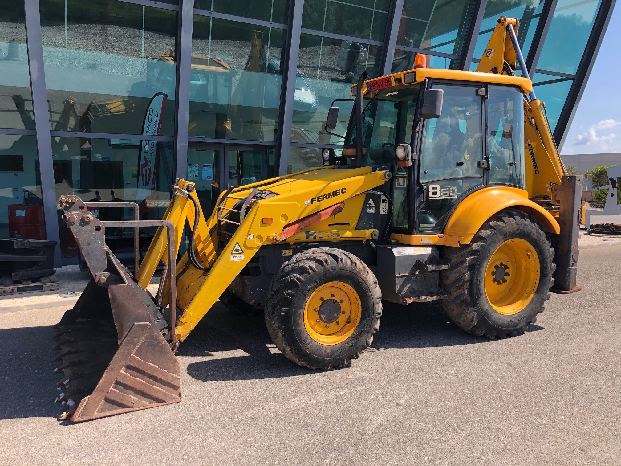 Comércio Máquinas - FERMEC 860 #246075