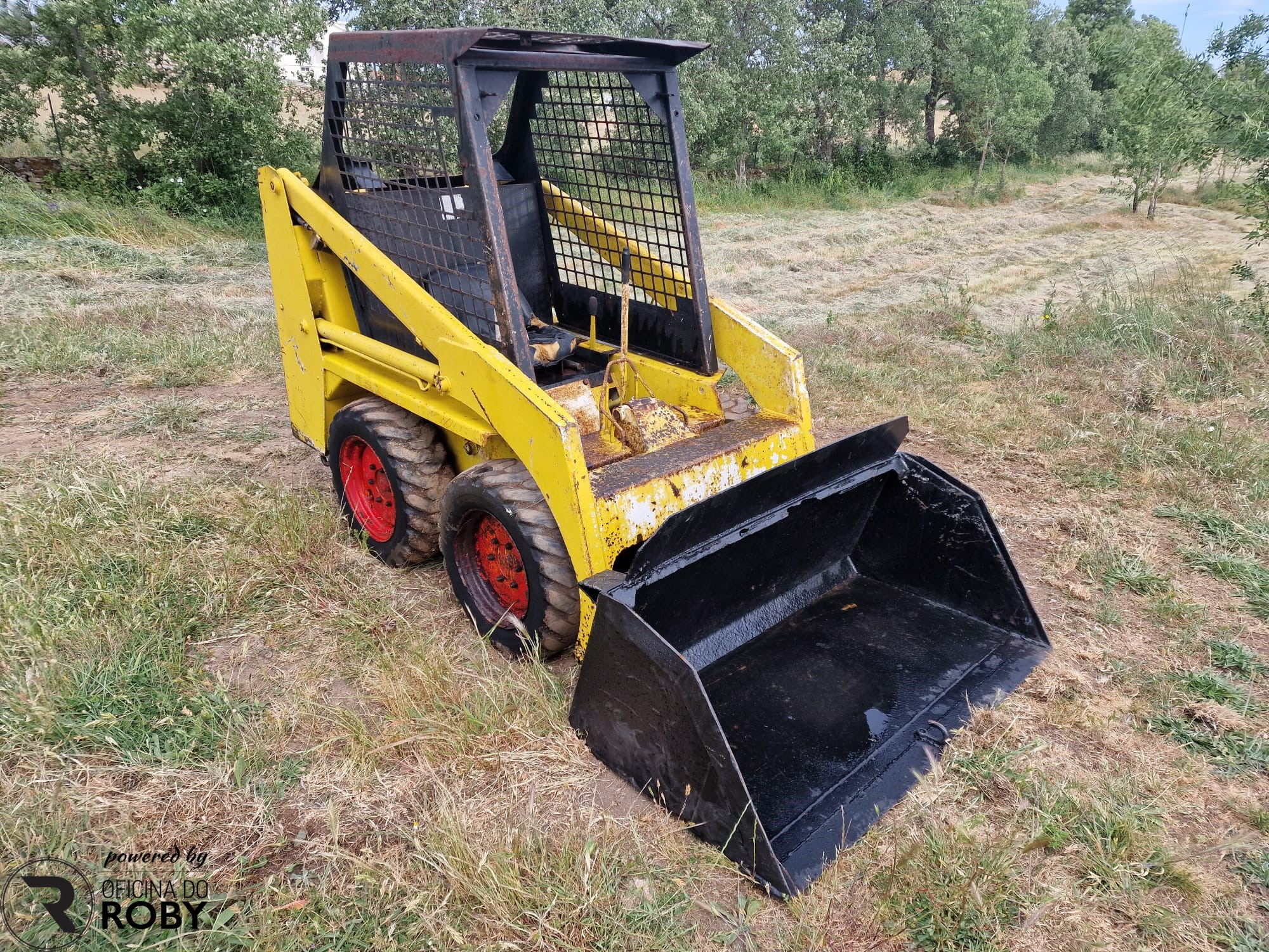 Comércio Máquinas - Mini Pá Carregadora BobCat TCM 533 #247167