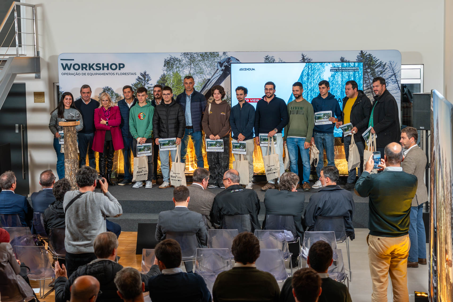 Comércio Máquinas - Biond e Ascendum encerram formação florestal com ...