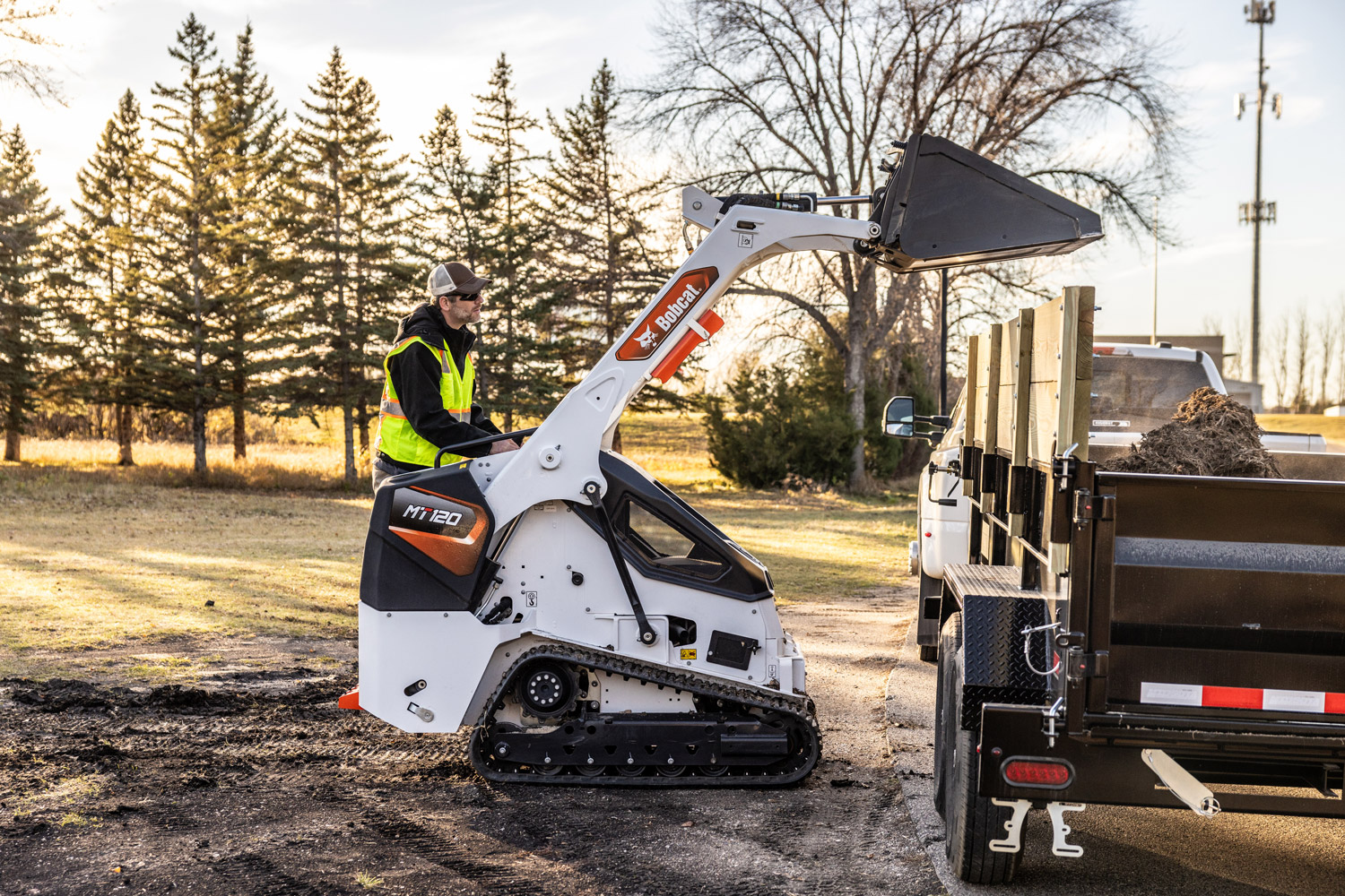 Comércio Máquinas - Bobcat apresenta a MT120: a sua mini-carregadora ...